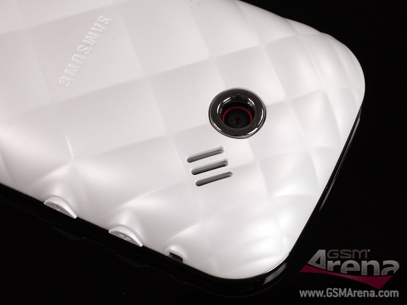 Samsung S7070 Diva pictures, official photos