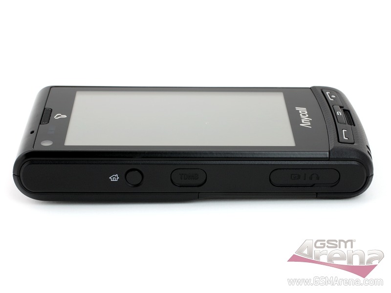 Samsung W880 AMOLED 12M pictures, official photos