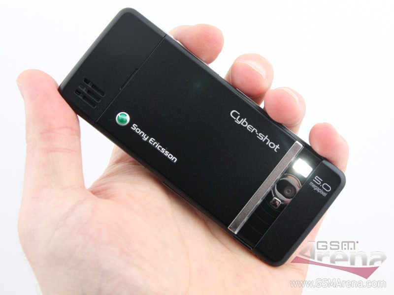 Sony Ericsson C902 pictures, official photos
