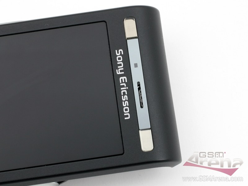 Sony Ericsson C905 pictures, official photos