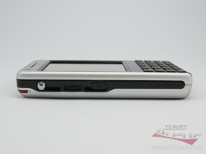 Sony Ericsson P1 pictures, official photos