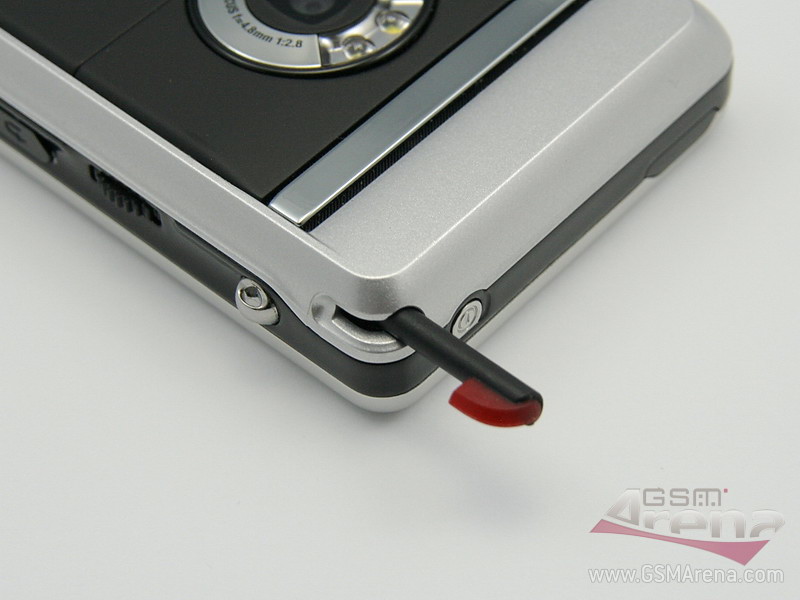 Sony Ericsson P1 pictures, official photos