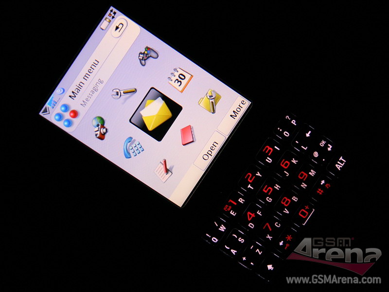 Sony Ericsson P1 pictures, official photos