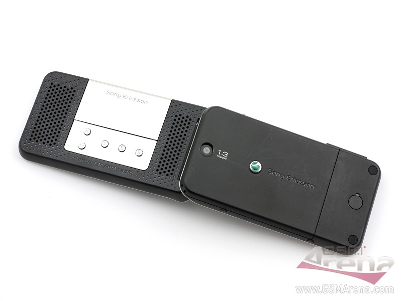 Sony Ericsson R306 Radio pictures, official photos