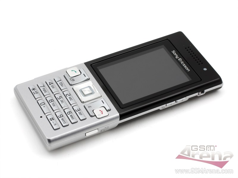 Sony Ericsson T700 pictures, official photos