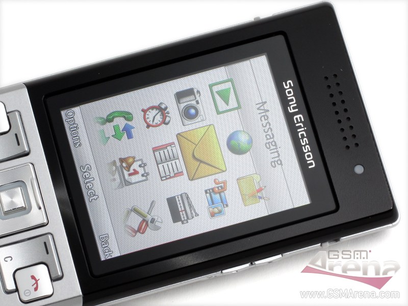 Sony Ericsson T700 pictures, official photos