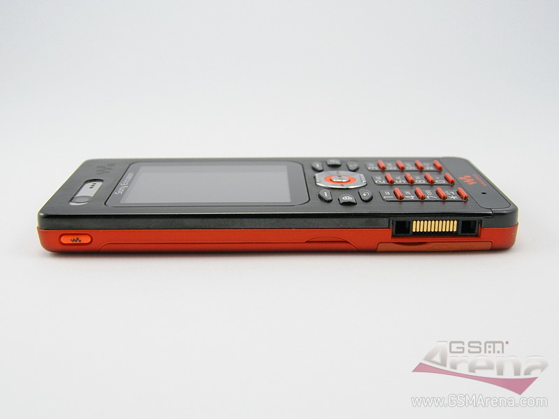 Sony Ericsson W880 pictures, official photos