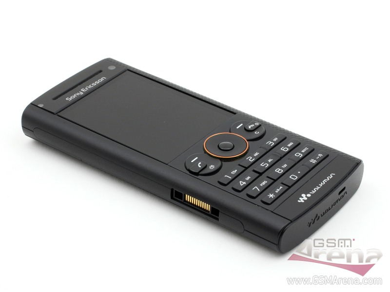 Sony Ericsson W902 pictures, official photos