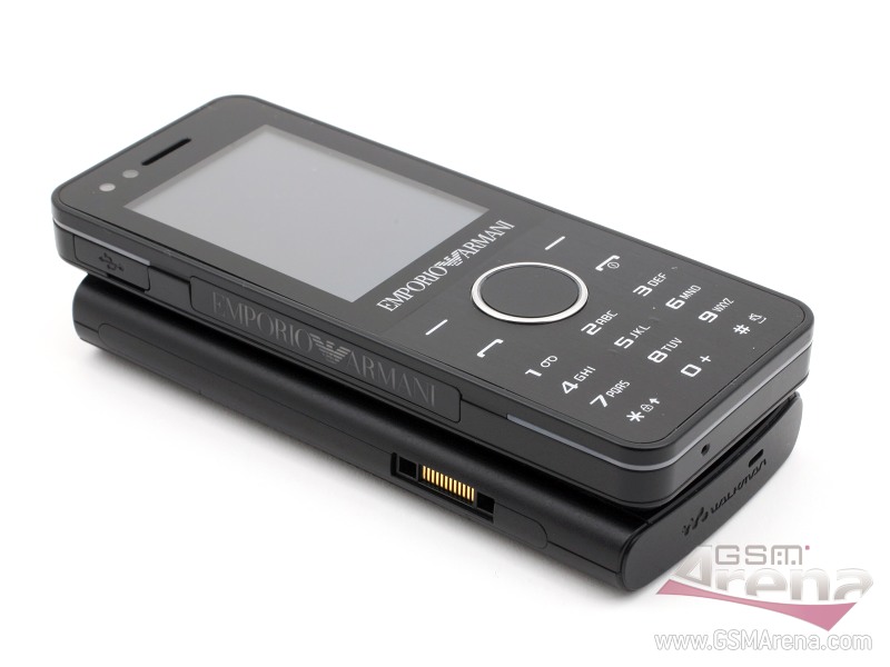 Sony Ericsson W902 pictures, official photos