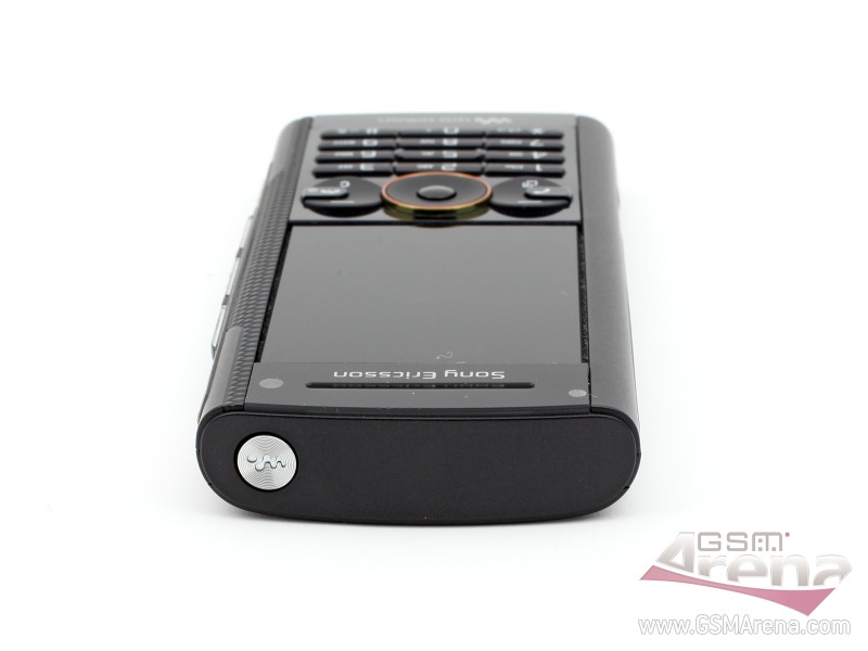 Sony Ericsson W902 pictures, official photos