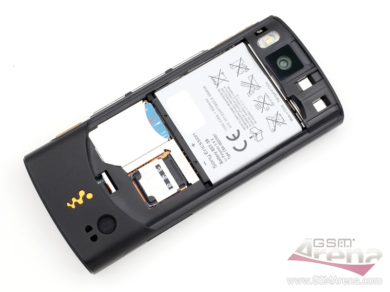 Sony Ericsson W902 pictures, official photos