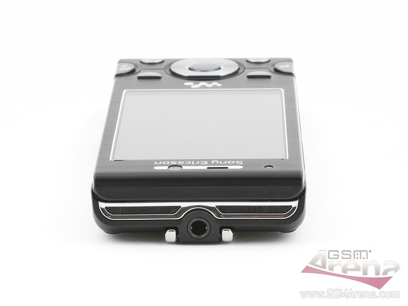 Sony Ericsson W995 pictures, official photos