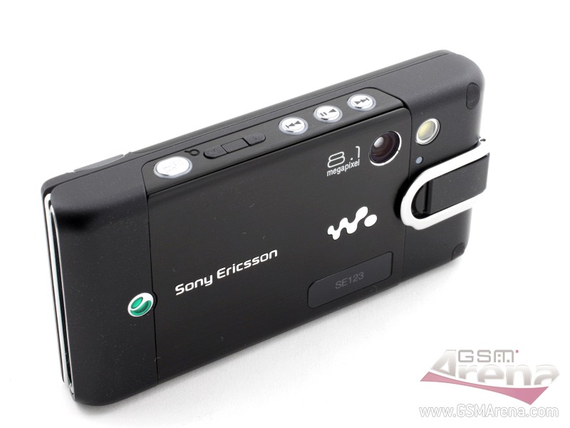 Sony Ericsson W995 pictures, official photos