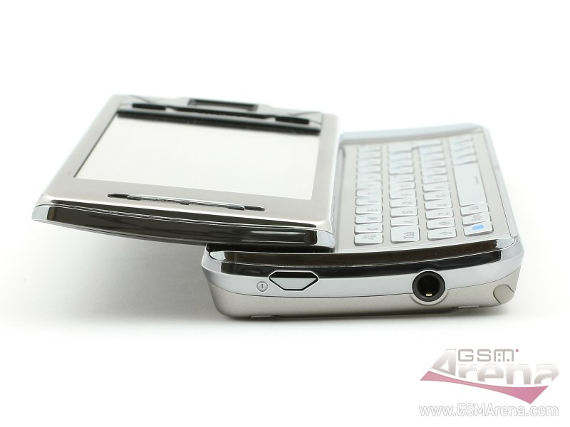 Sony Ericsson Xperia X1 pictures, official photos