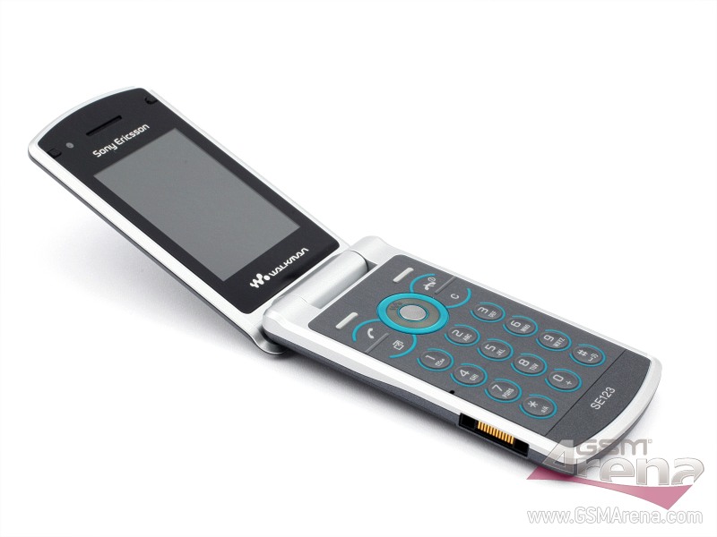 Sony Ericsson W508 pictures, official photos