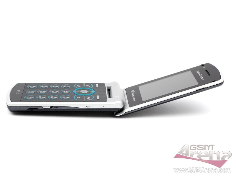 Sony Ericsson W508 pictures, official photos