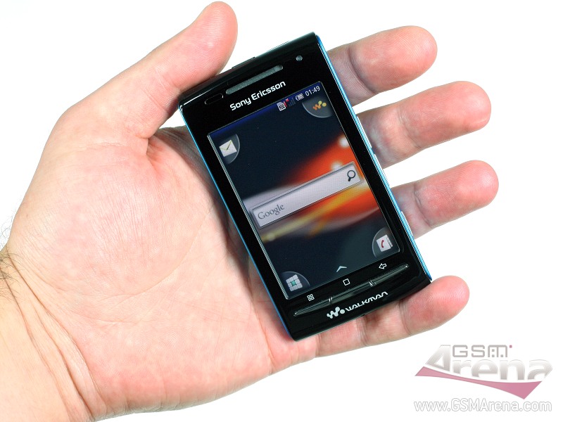 Sony Ericsson W8 pictures, official photos
