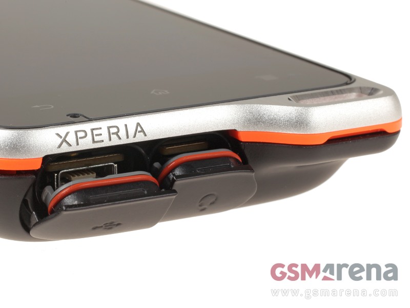 Sony Ericsson Xperia active pictures, official photos