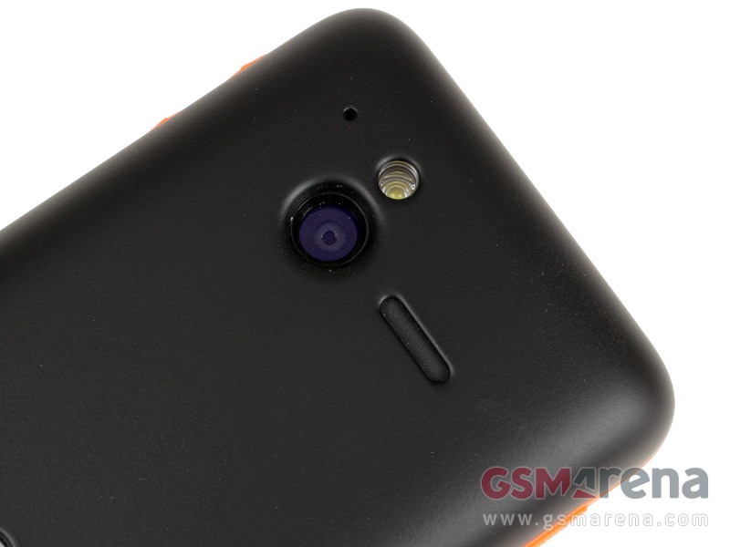 Sony Ericsson Xperia active pictures, official photos