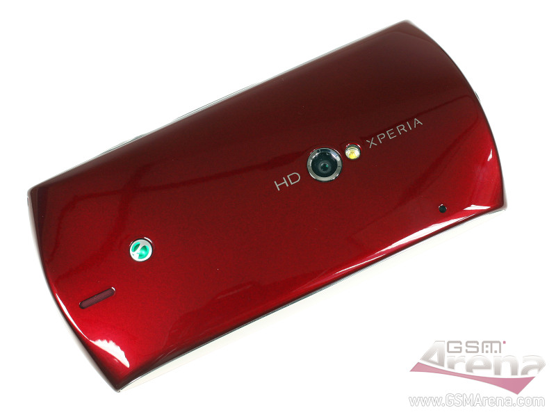 Sony Ericsson Xperia Neo pictures, official photos
