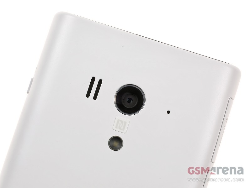 Sony Xperia acro S pictures, official photos