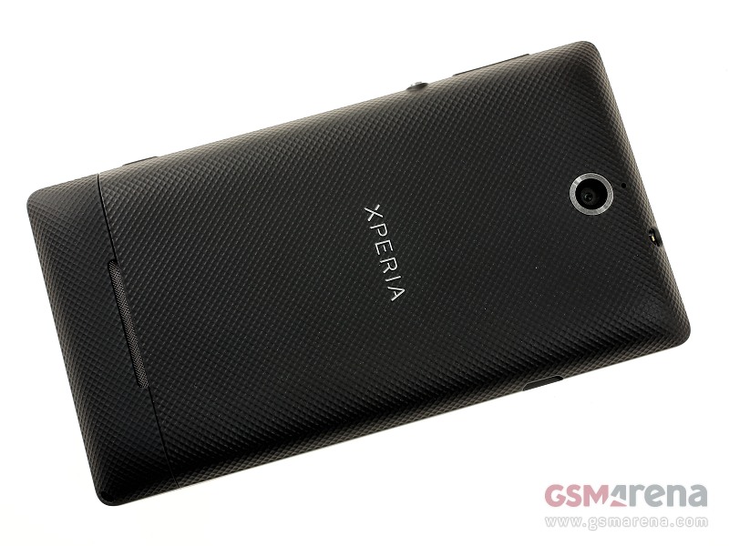 Sony Xperia E dual pictures, official photos