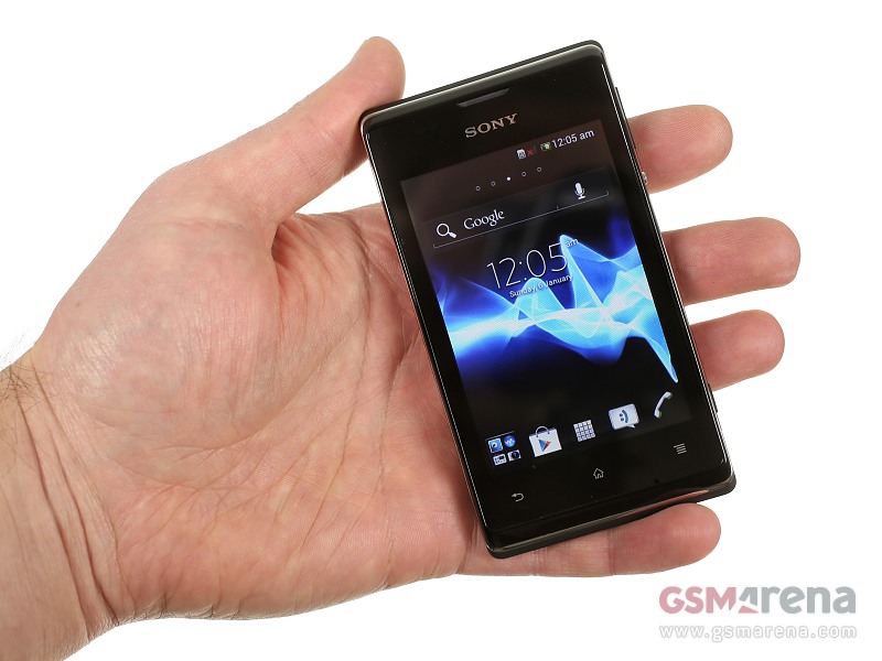 Sony Xperia E dual pictures, official photos