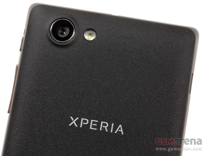 Sony Xperia J pictures, official photos