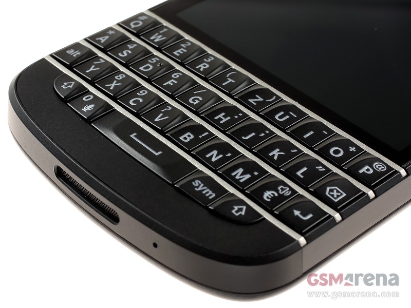 BlackBerry Q10 pictures, official photos