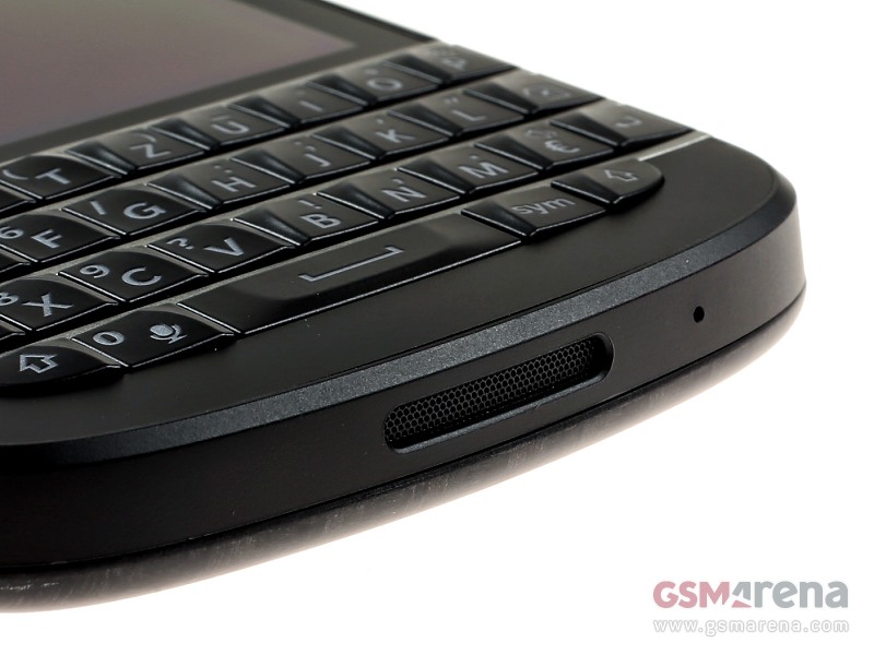 BlackBerry Q10 pictures, official photos