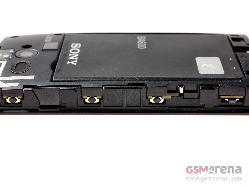 Sony Xperia U pictures, official photos