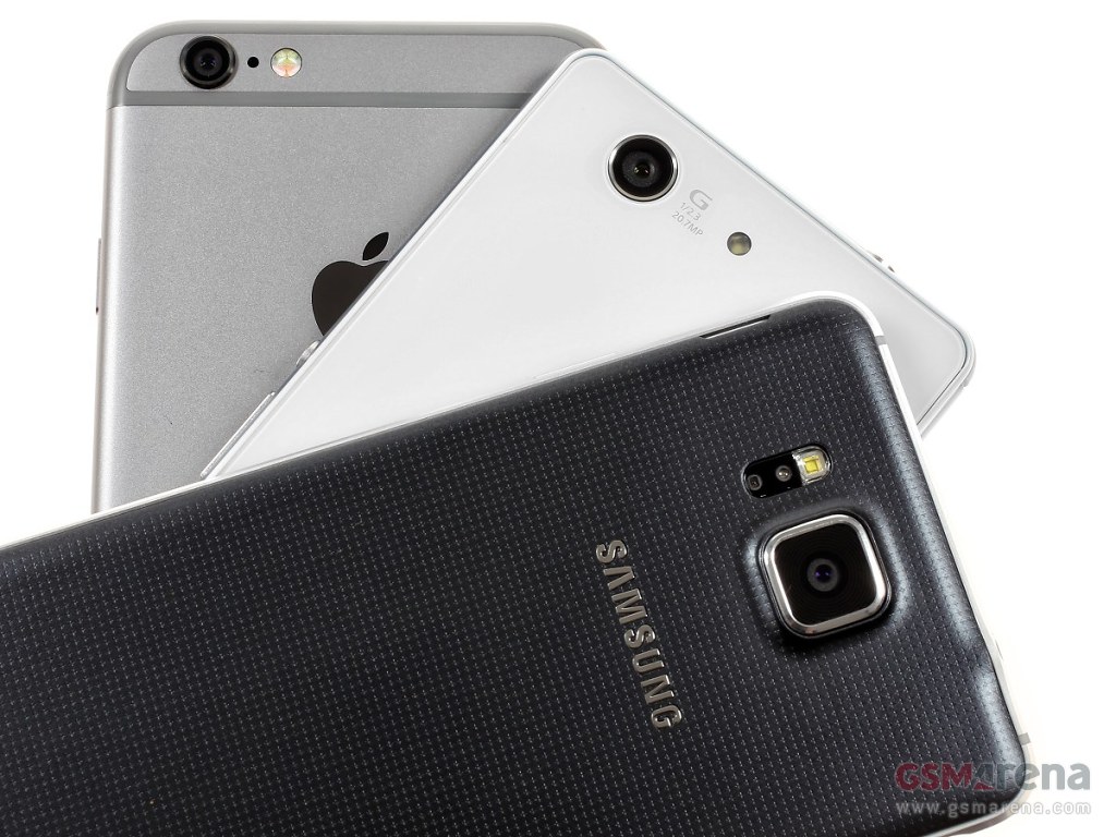 Sony Xperia Z3 Compact pictures, official photos