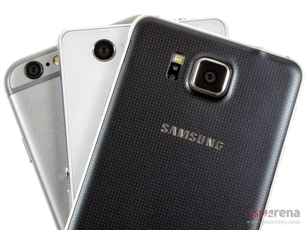 Sony Xperia Z3 Compact pictures, official photos